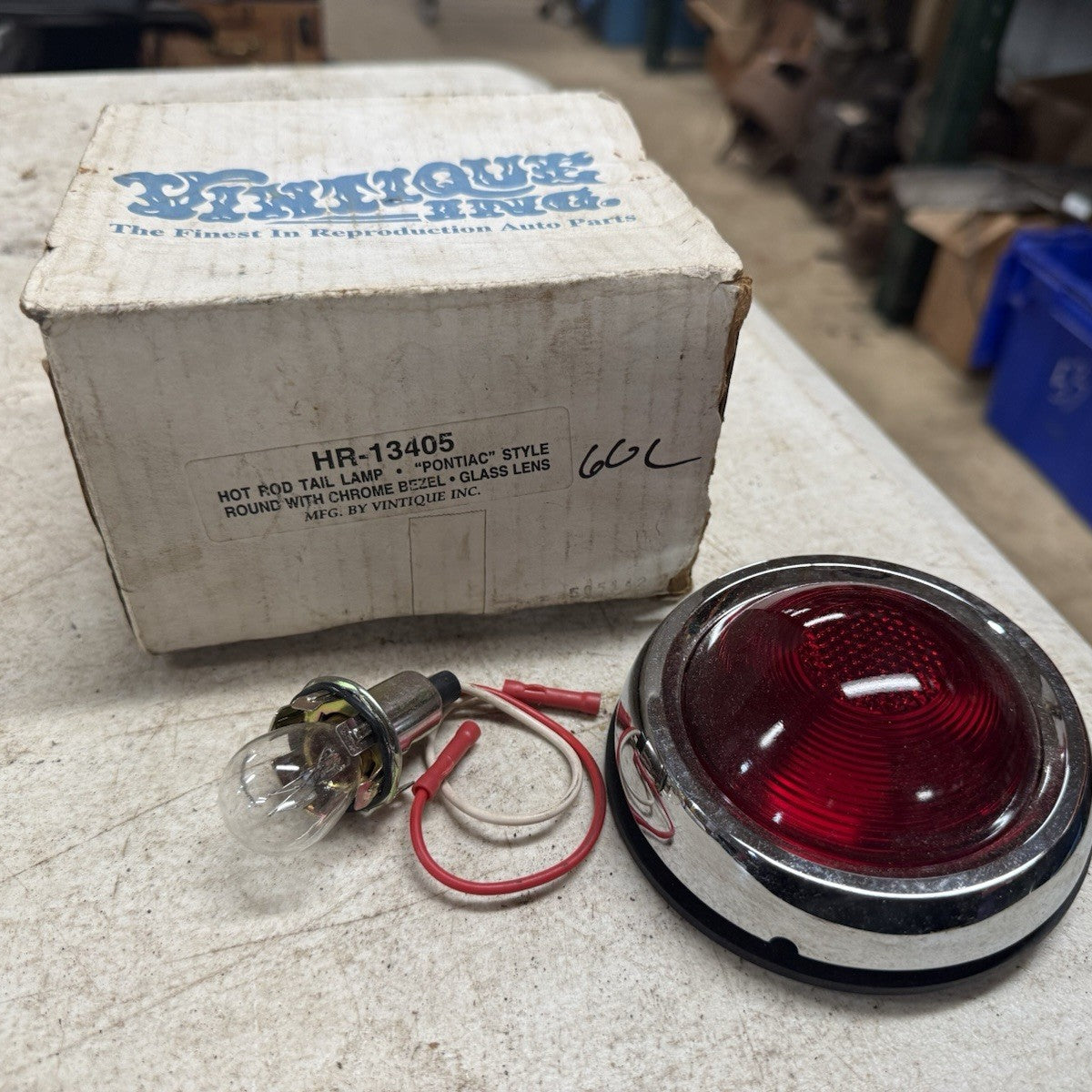 Vintique 1950 Pontiac Hot Rod Tailamp Red With Bezel & gasket HR-13405 ...