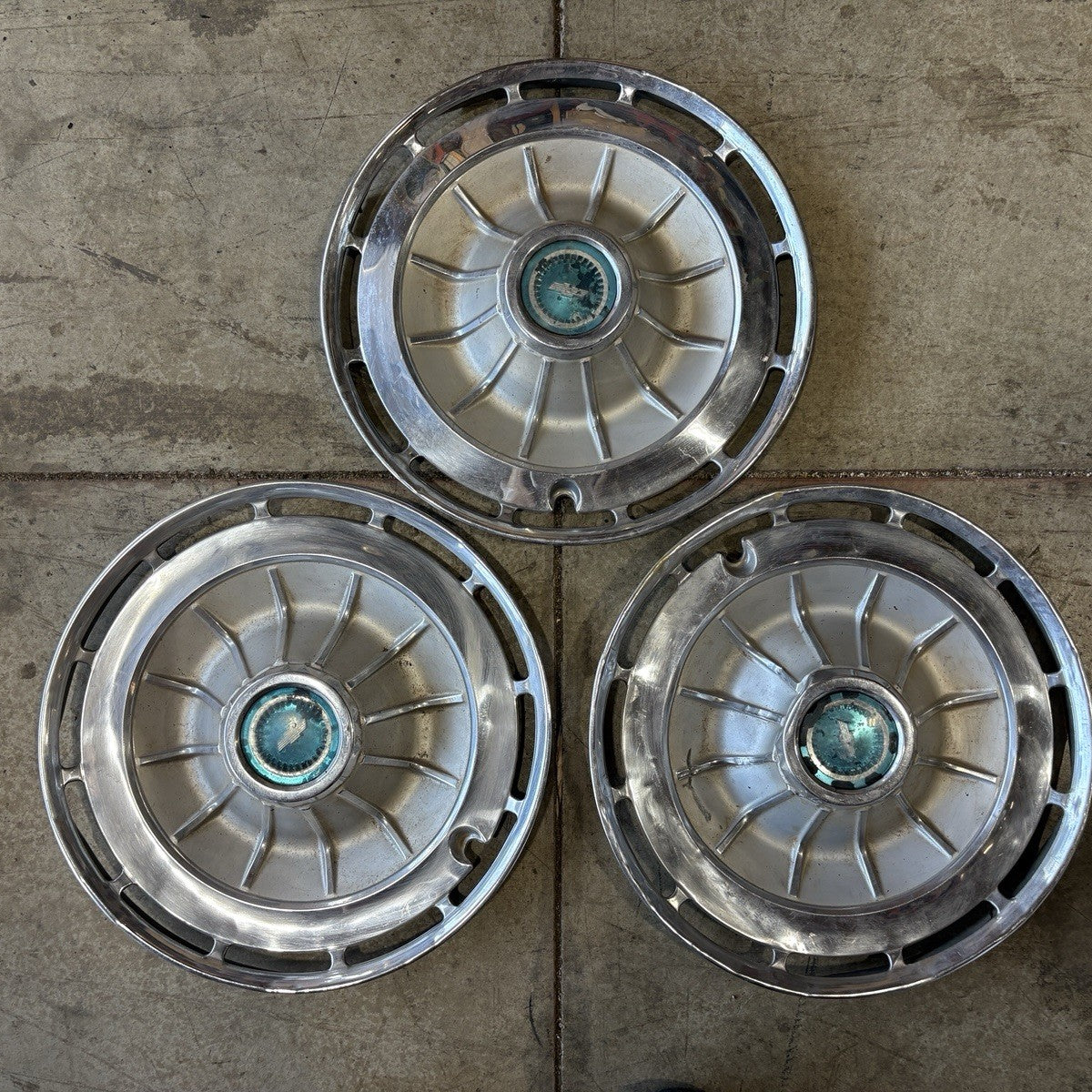 1962 Chevrolet Hub Caps 14" Chevy Wheel Covers 62 Hubcaps Vintage Lot ...