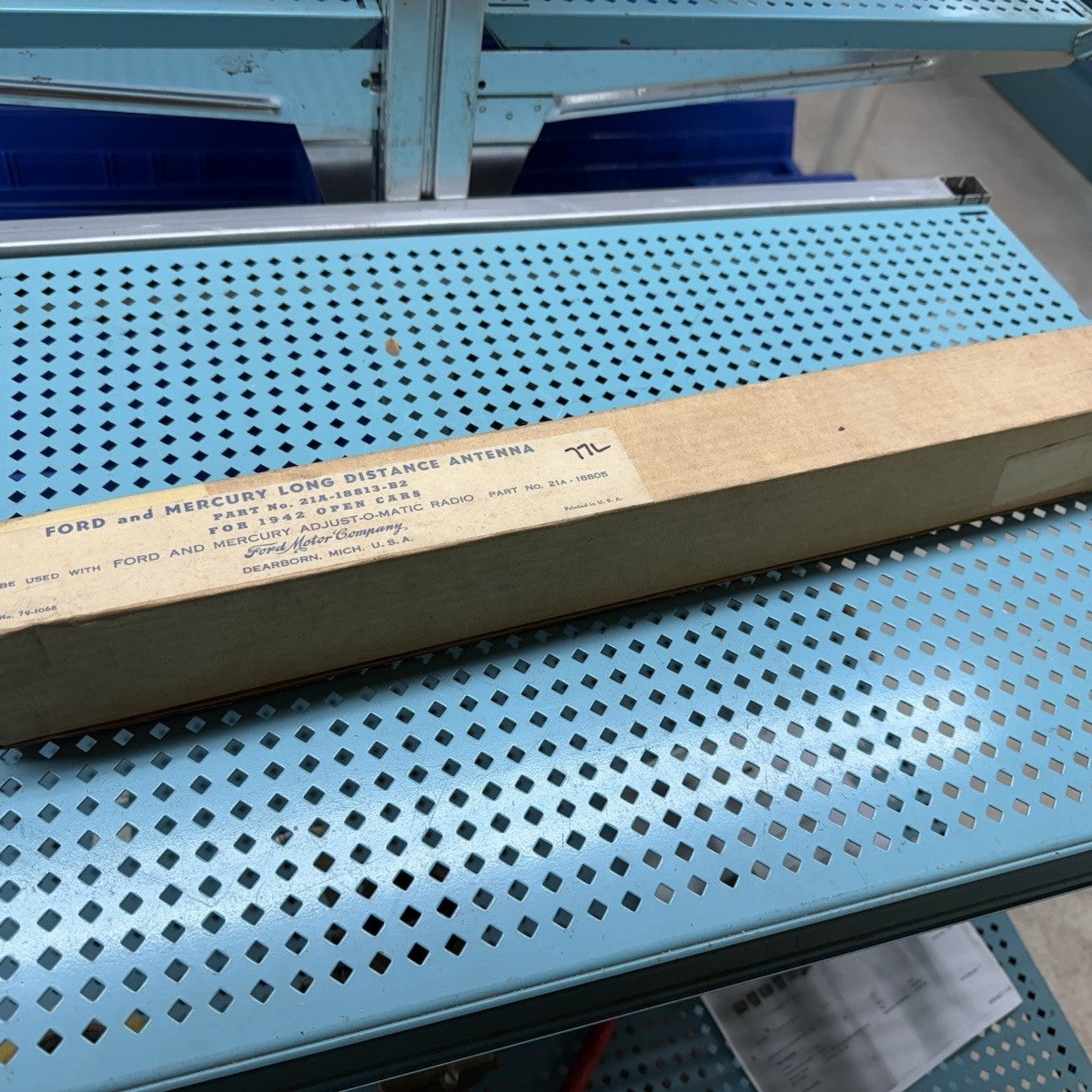 1942 Ford Mercury Open Car Antenna 21A-18813-B2 – Iron Trap Garage