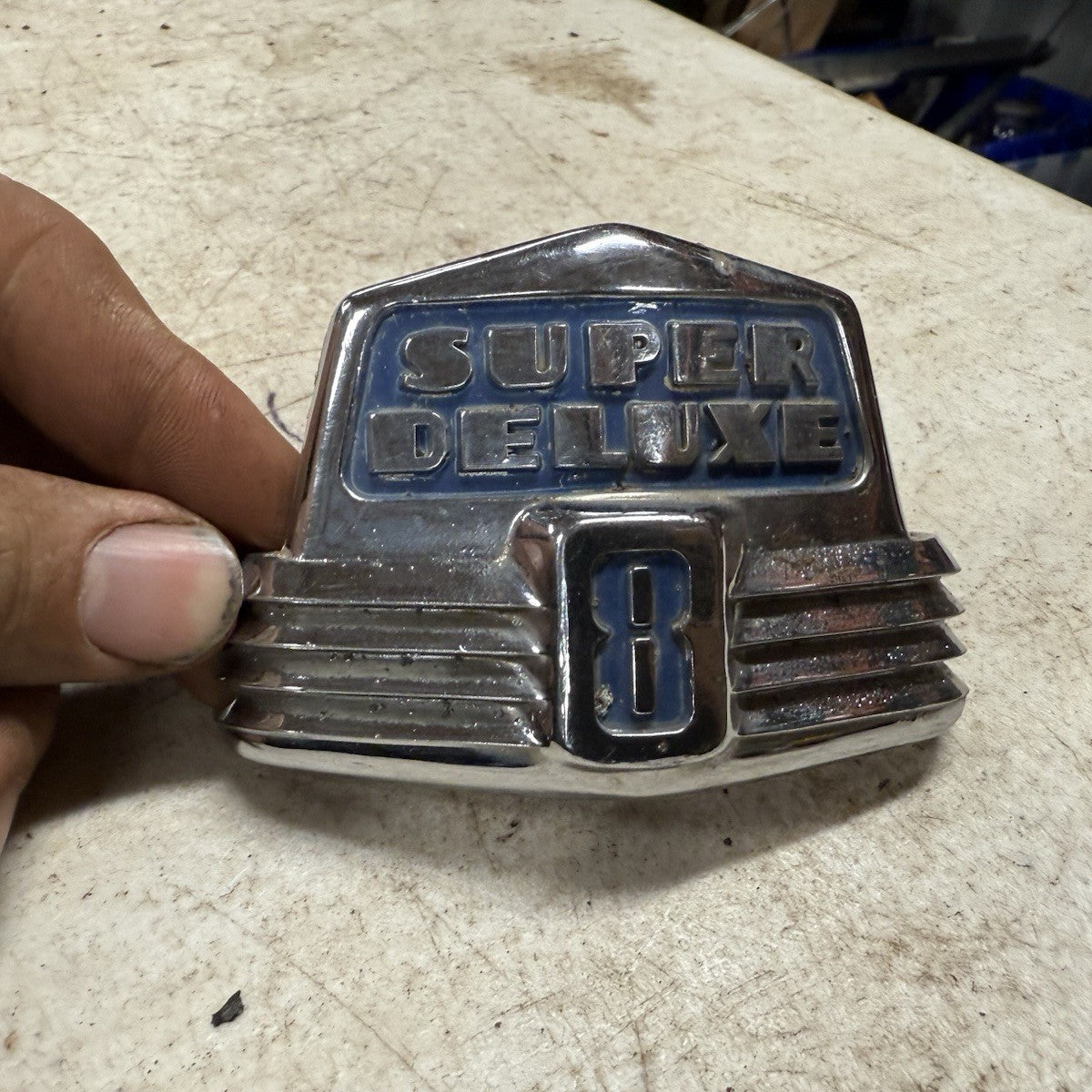 1946 1947 1948 Ford SUPER DELUXE HOOD EMBLEM Original Flathead V8 ...