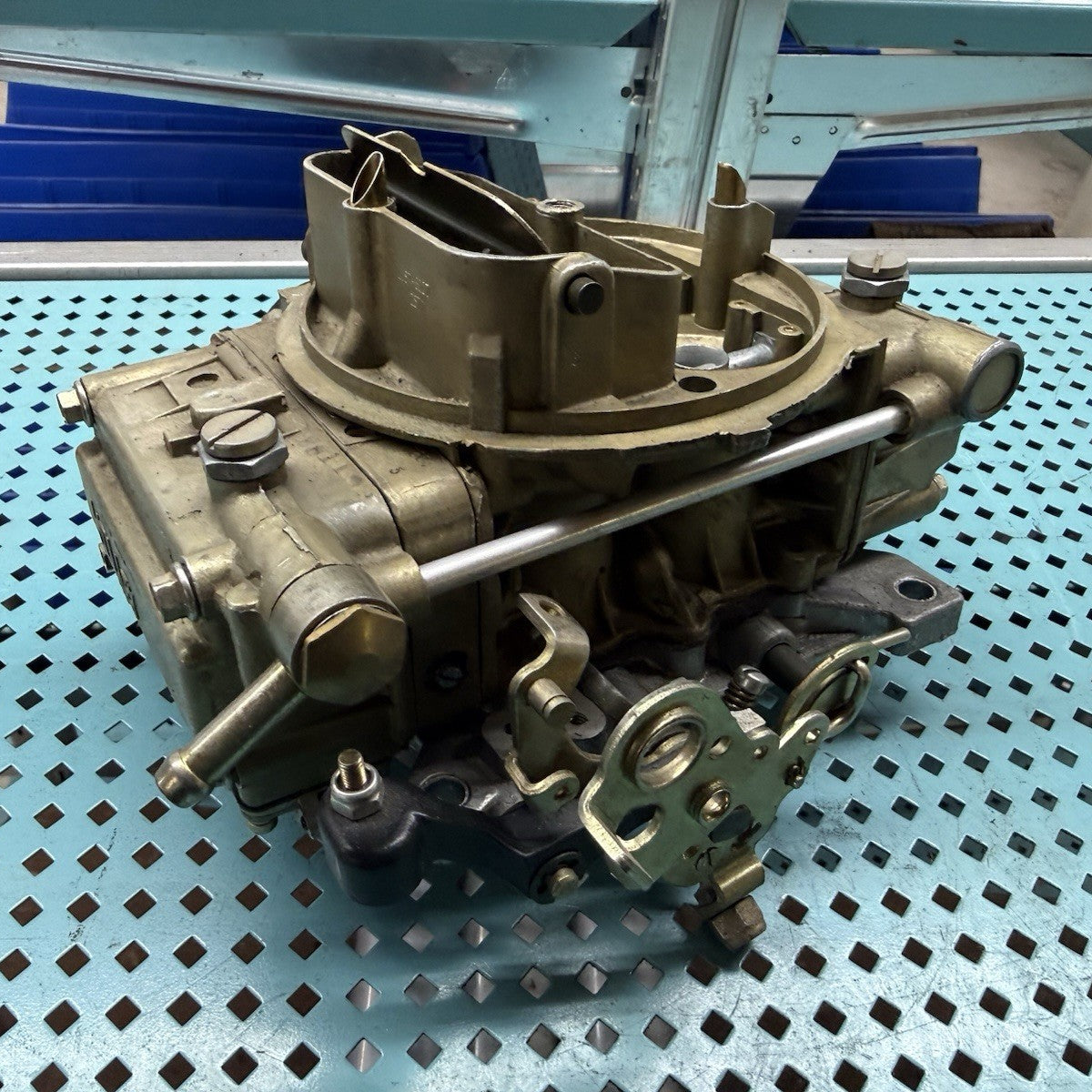 Holley 8007 390 CFM Carburetor, Electric Choke Lightly Used – Iron Trap ...