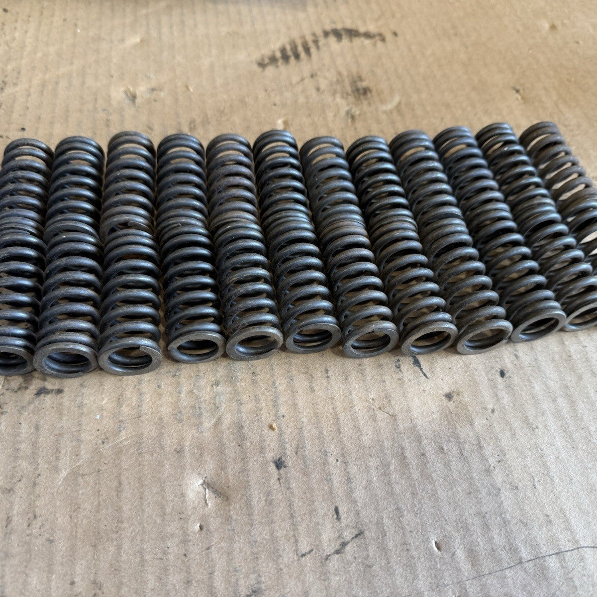 Lincoln Zephyr Valve Springs 1932-1953 Ford Flathead 60lb Spring Hot R ...