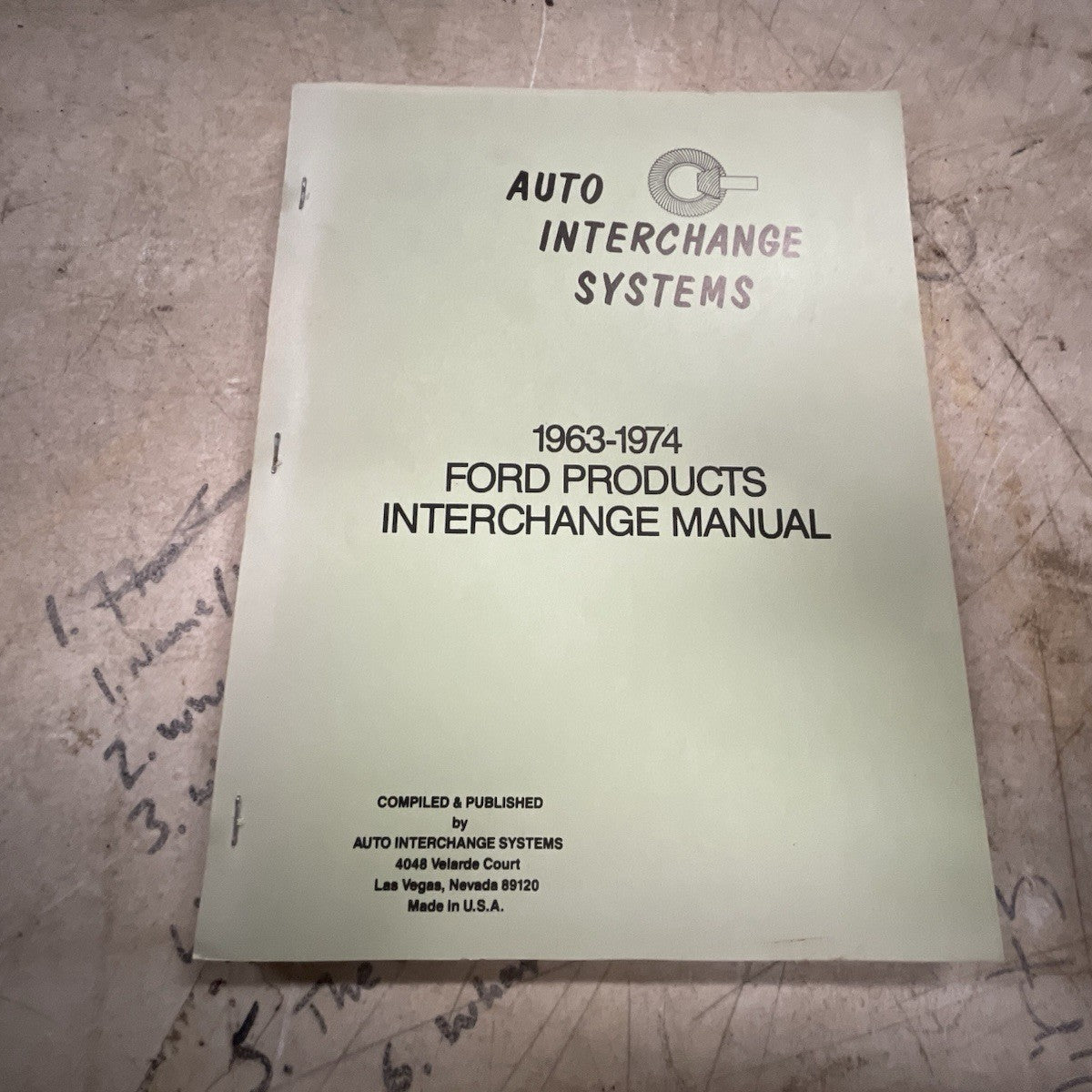 Data Manual Ford Model Years 1963 - 1974 Changes of the Ford Brands #5 ...