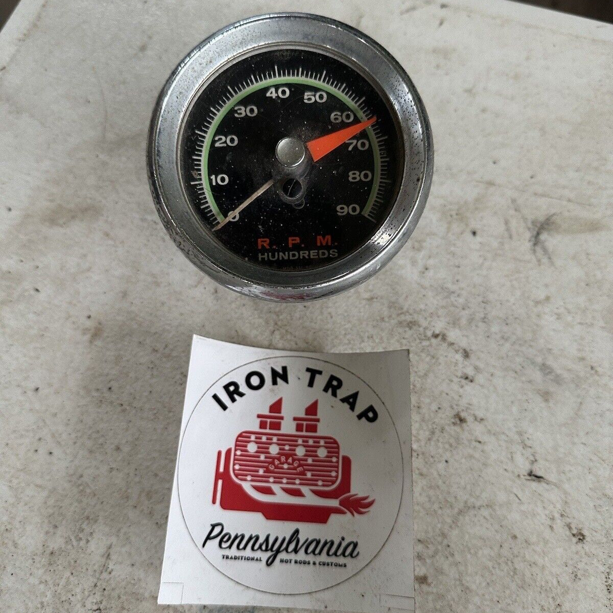 Sun tachometer vintage SST-90 Green line 9000 rpm Gasser Hot Rod Rat R ...