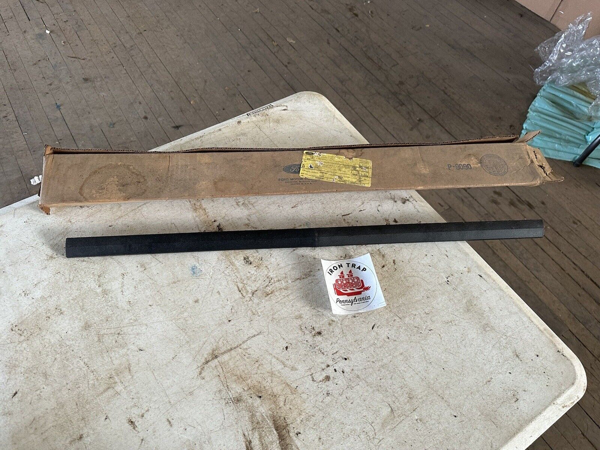 NOS Ford D4DZ-17C829-A 1974-77 Maverick Front Center Bumper Pad OEM D4 ...