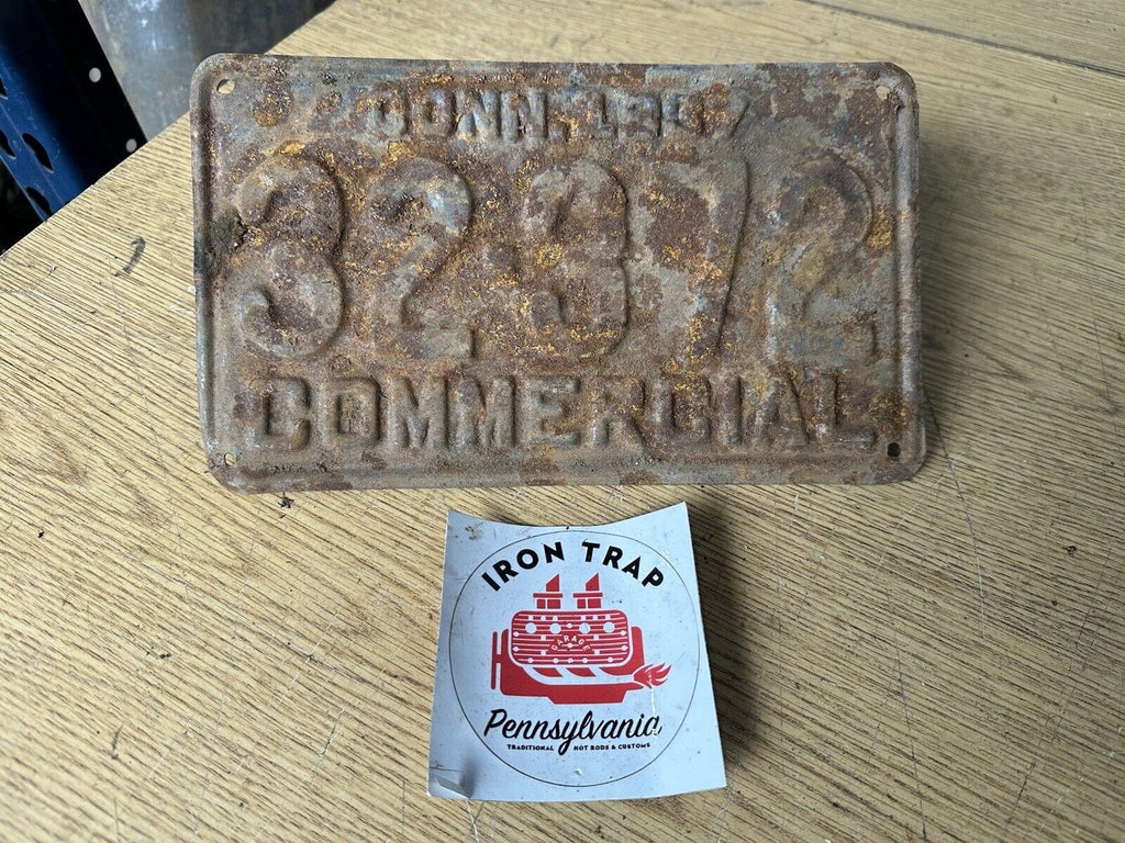 1937 Connecticut Commercial License Plate 32-372 Patina – Iron Trap Garage